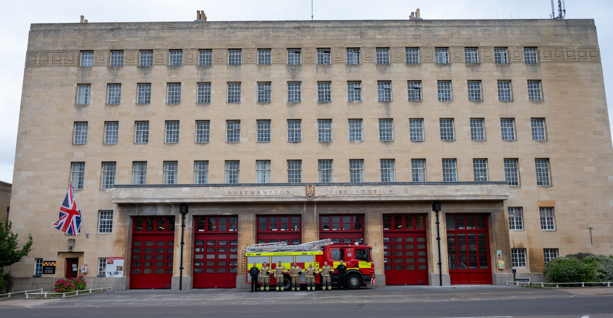 Crews from The Mounts Fire Station temporarily stationed at Mereway ...
